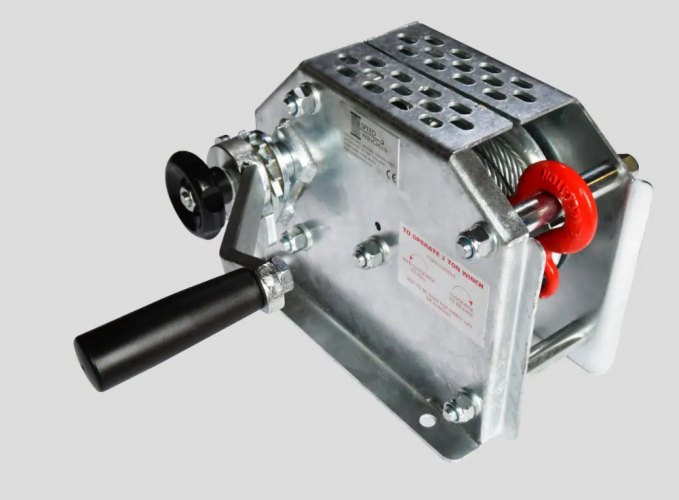 2 Ton Winch – Horizontal Mounted 12 Metre Galvanised Steel Rope ...